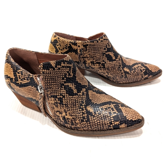 Chelsea & Violet | Shoes | Chelsea And Violet Ava Snakeskin Leather ...